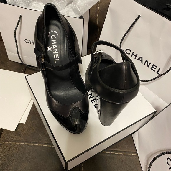 CHANEL | Shoes | Chanel New Vintage Ladies 95s Design Double Tone Side ...